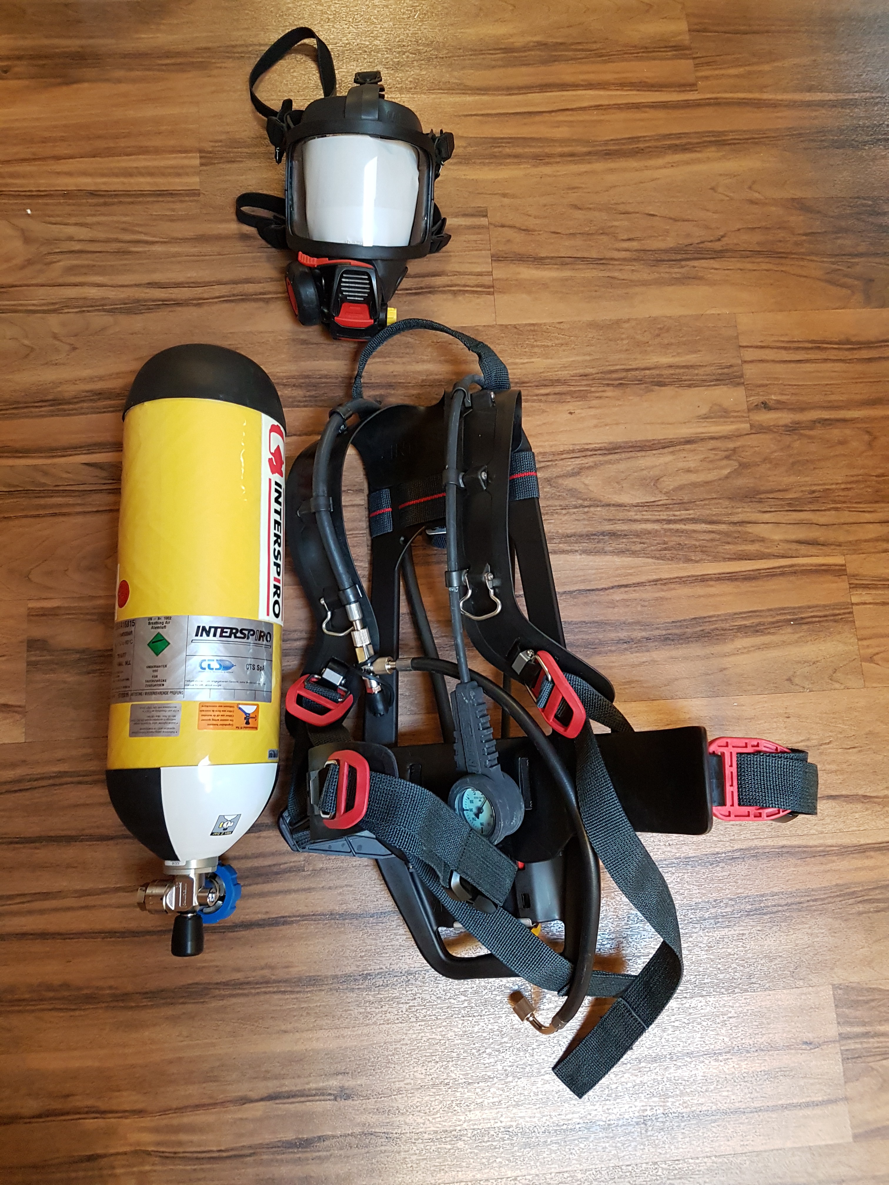 Interspiro Incurve reykköfunartæki til slökkviliðs | Ólafur Gíslason ...